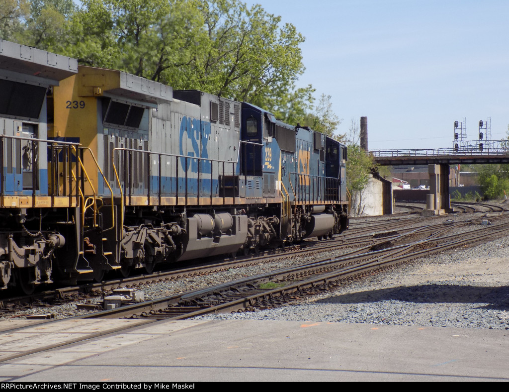 CSX 8737